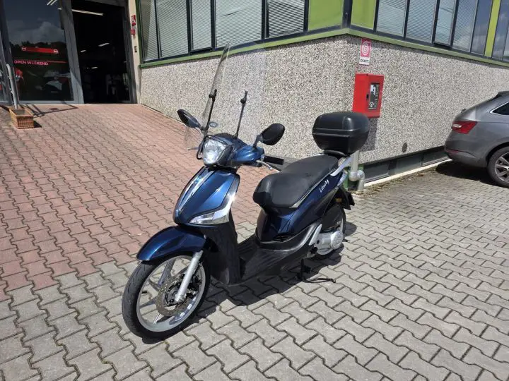Piaggio Liberty 50 Blu 3V i.e. usata disponibile a SI