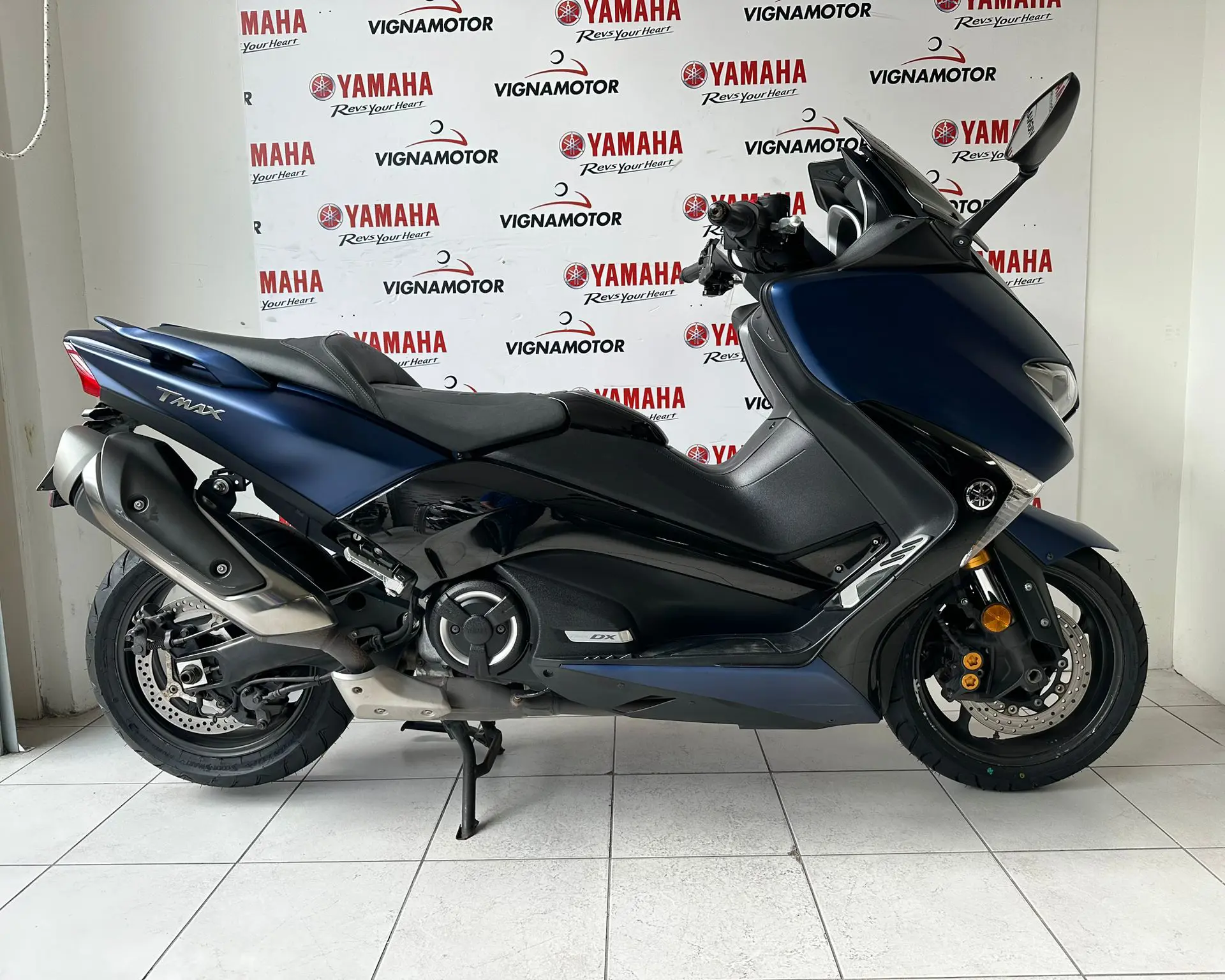 Yamaha T Max 530 BLU DX ABS usata disponibile a AT